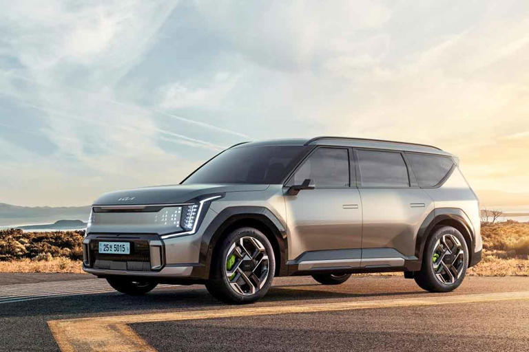 “509마력의 대형 전기 SUV” EV9, 새 트림으로 가격 조정하고 계약 시작