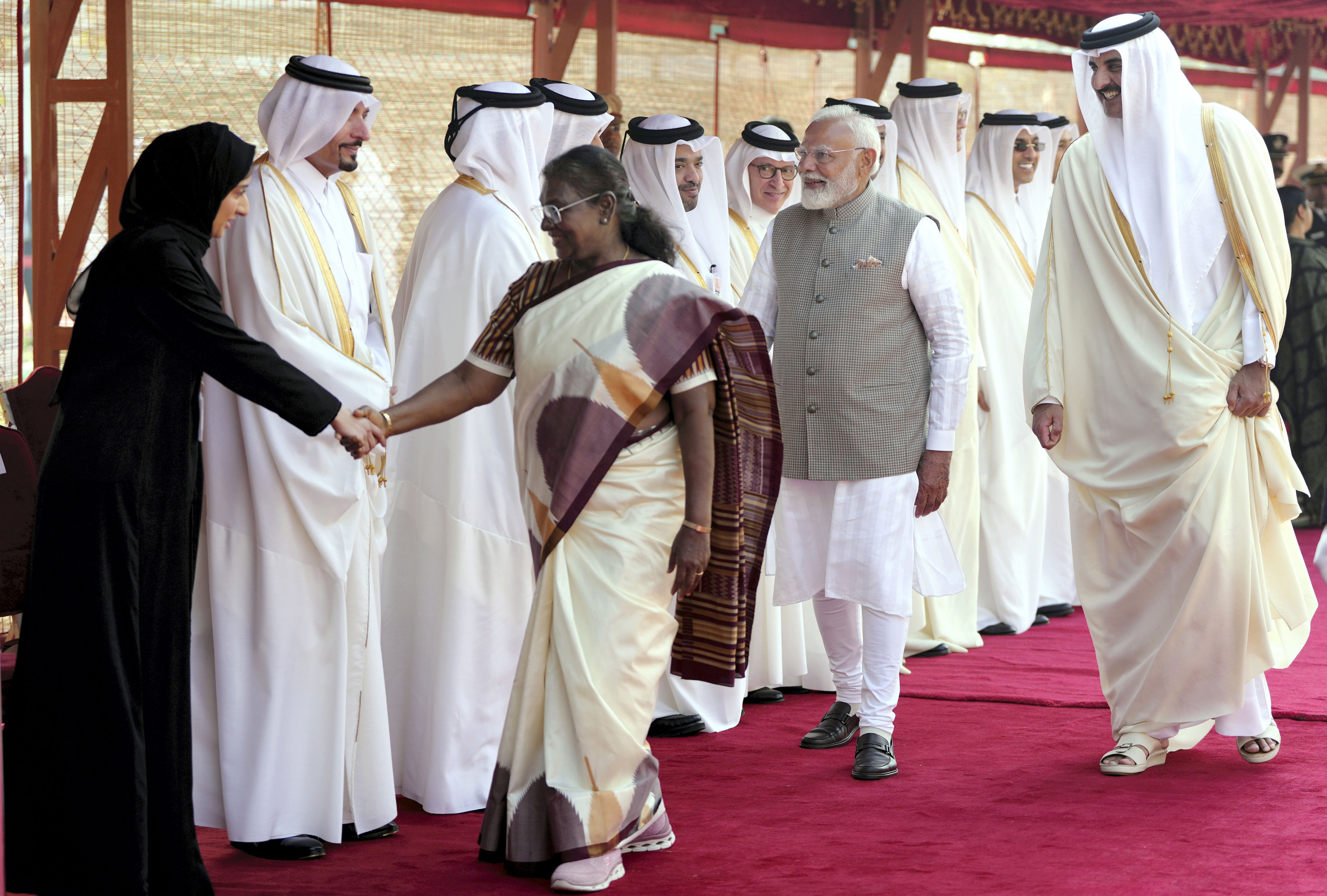 PM Modi welcomes Amir of Qatar at Hyderabad House