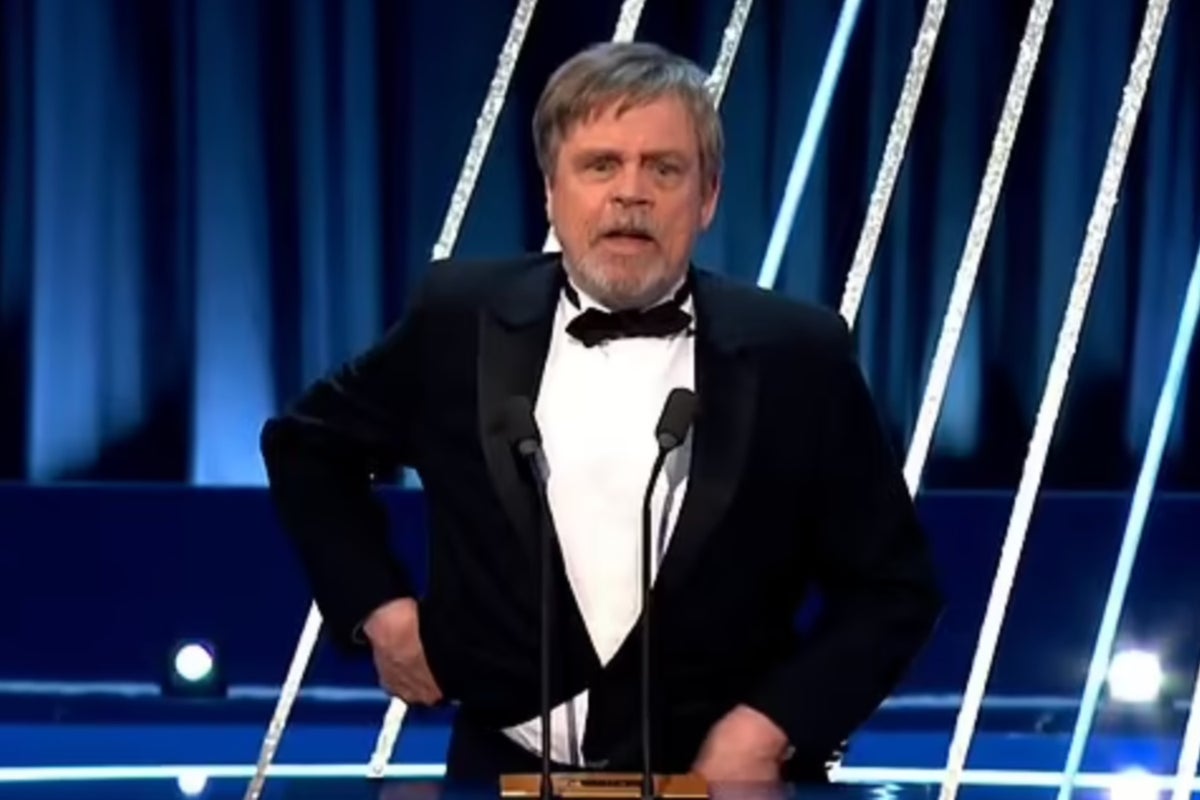 Mark Hamill’s ‘trousers fall down’ in ‘horrifying’ Baftas wardrobe ...