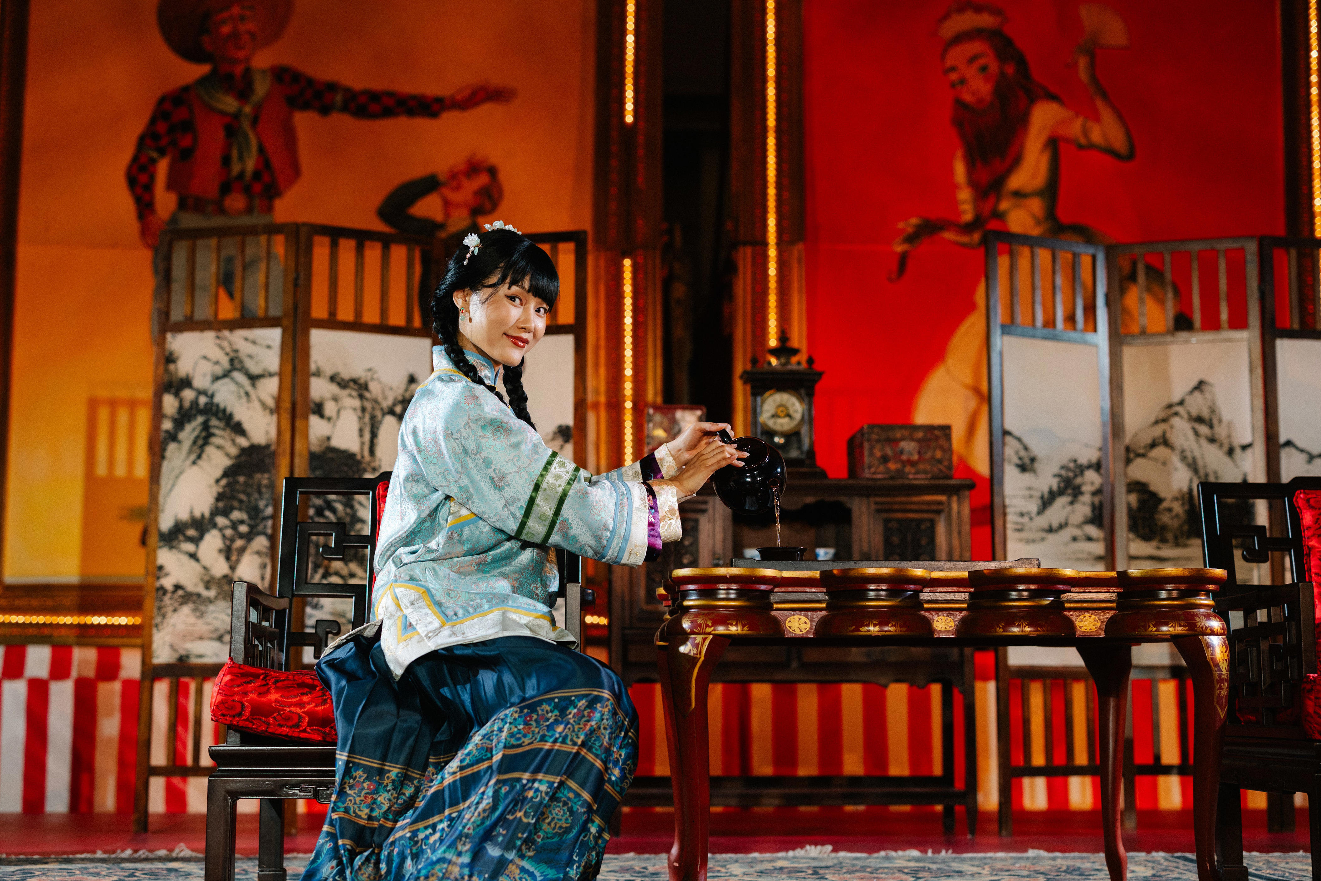 ‘The Chinese Lady’ captures centuries of international relations in ...