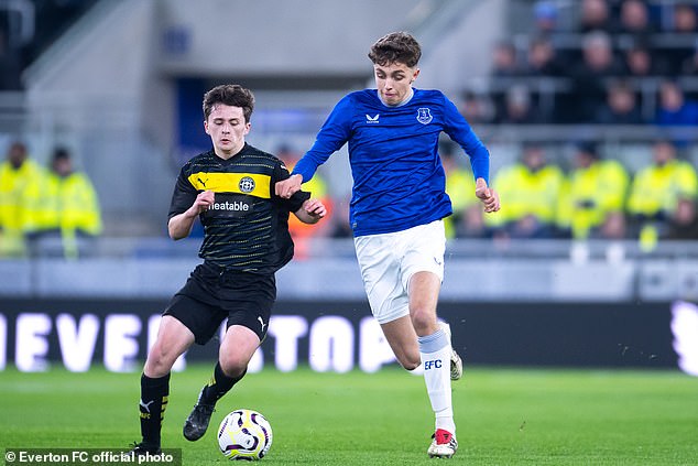 Everton debut new 'Instagrammable' 'food porn' at £800m stadium ...