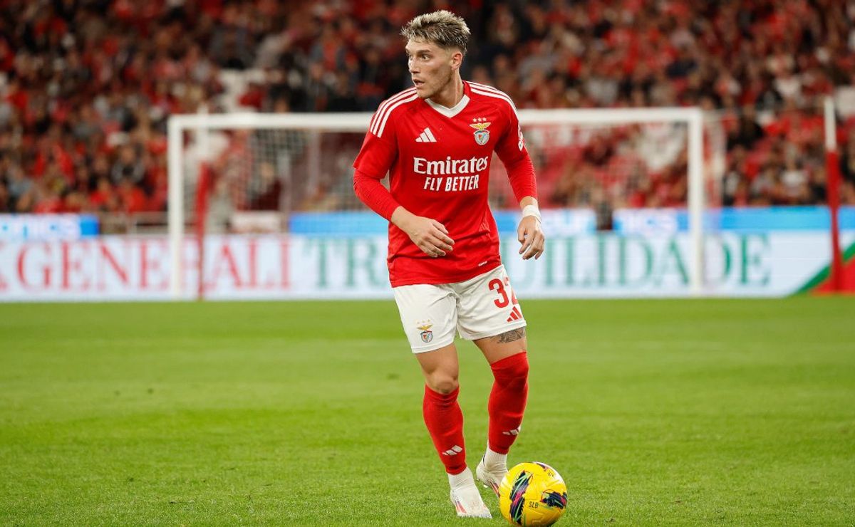 Benjamín Rollheiser, ex-Benfica, é oficialmente apresentado no Santos ...