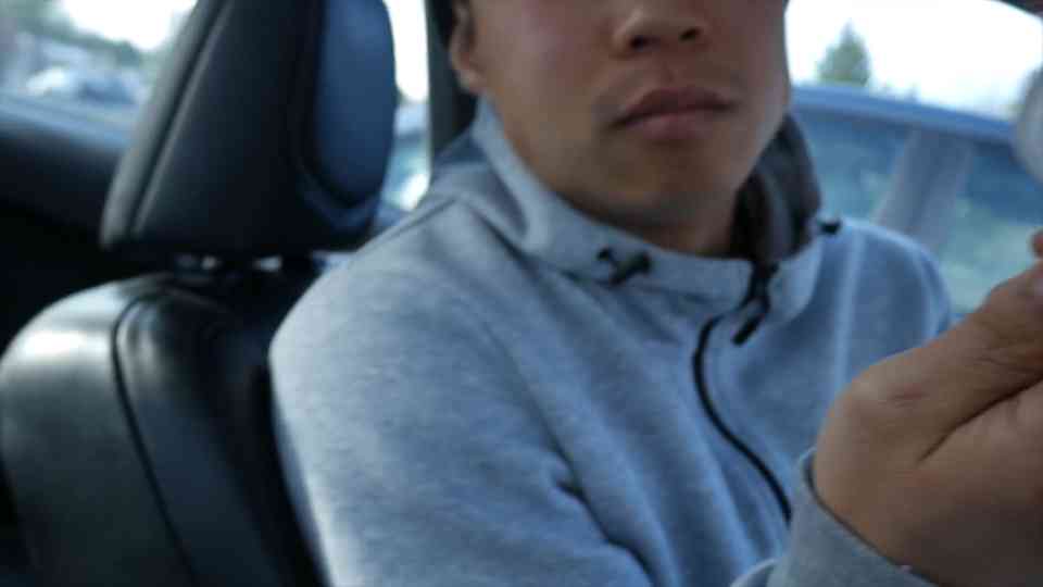 Sketchy Chinese Restaurant Serves Cardboard Chicken