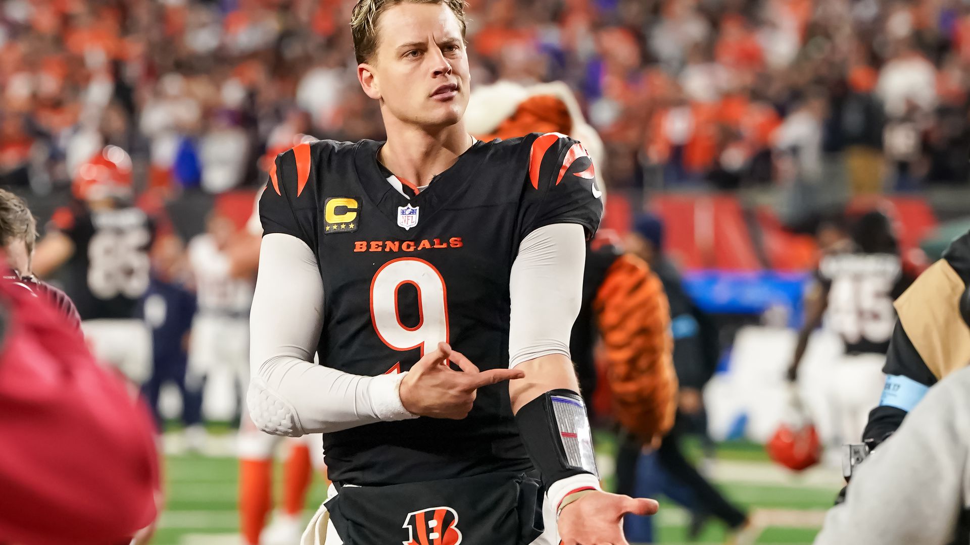 Joe Burrow has 3rd-best 2025 MVP odds, but another AFC North ...
