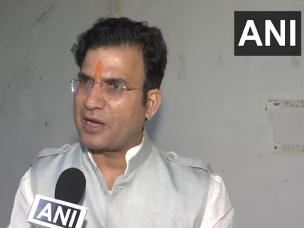 "Thievery in your blood": BJP's Ravinder Singh Negi in veiled attack on ...