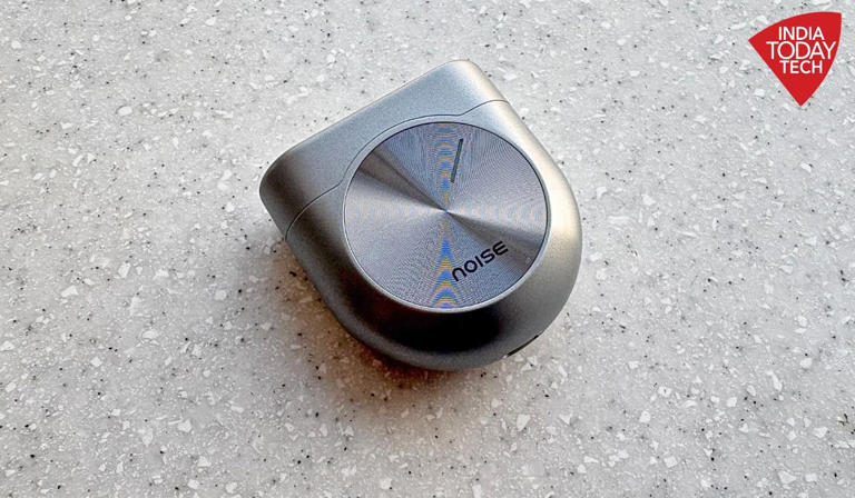 Noise Master Buds review: Premium features mixed with great noise ...