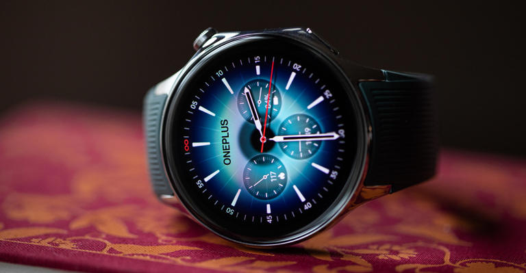 The OnePlus Watch 3 finally adds a proper rotating crown