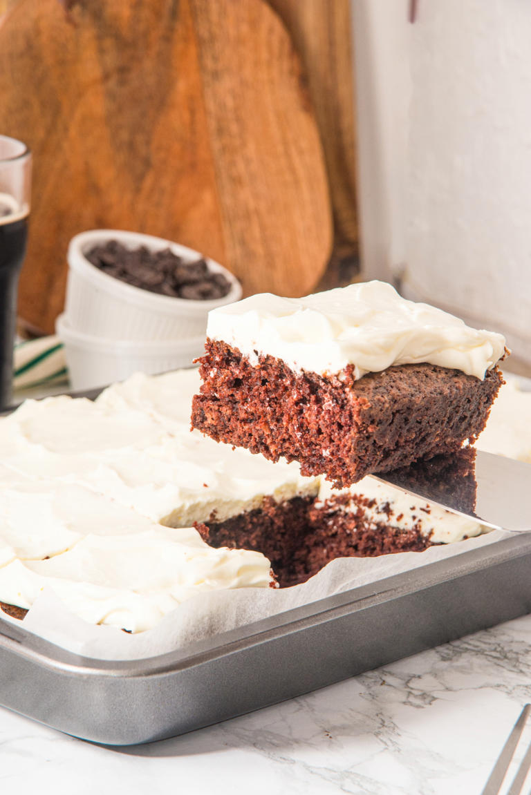 Simple St. Patrick's Day sheet cake recipe