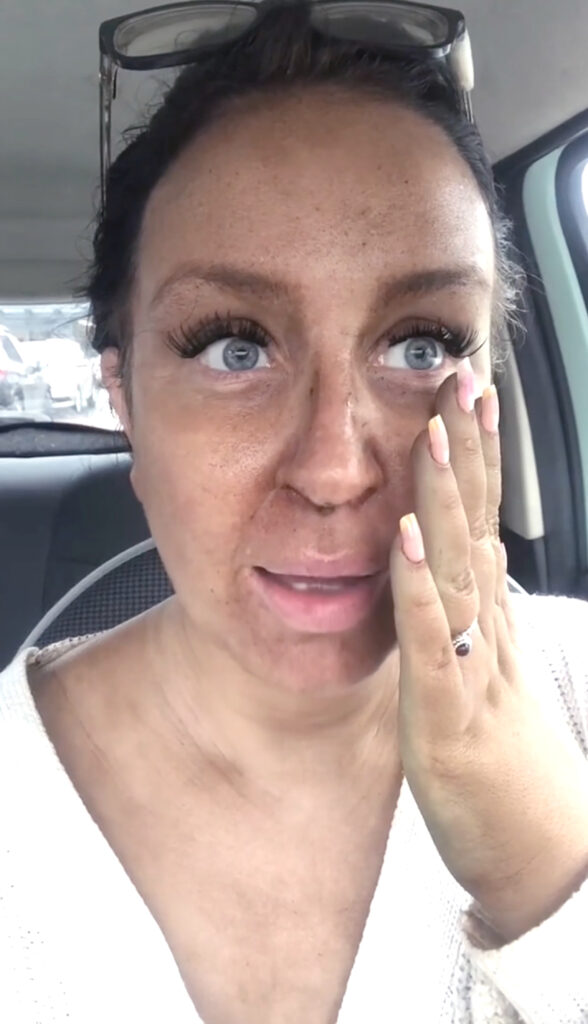 Woman’s Spray Tan Disaster Leaves Her Looking Like Ross from ‘Friends’