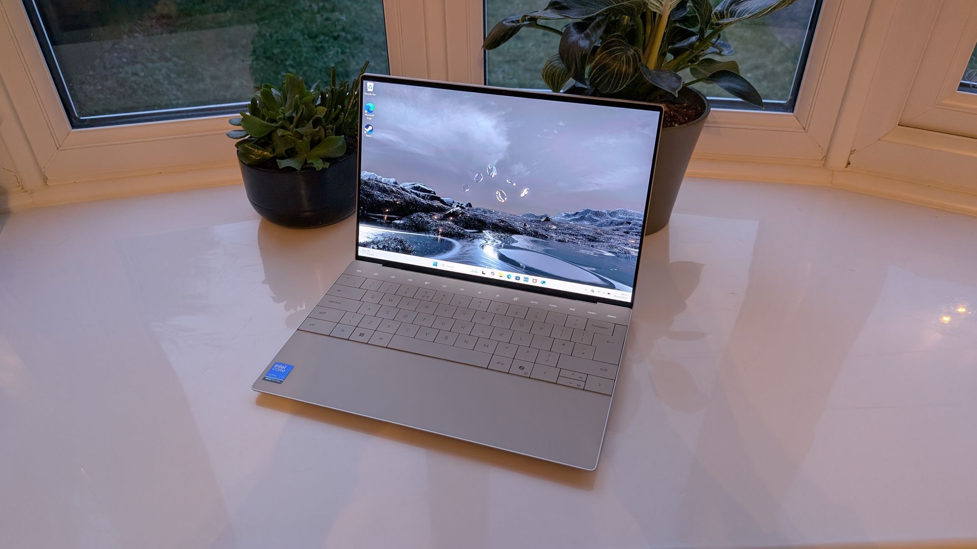 Dell XPS 13 (Intel Core Ultra 2nd Gen, 2025) review: still one of the ...