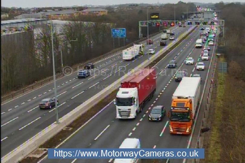 Drivers warned of full M4 closure on busy stretch as bridge is demolished Drivers warned of full M4 closure on busy stretch as bridge is demolished