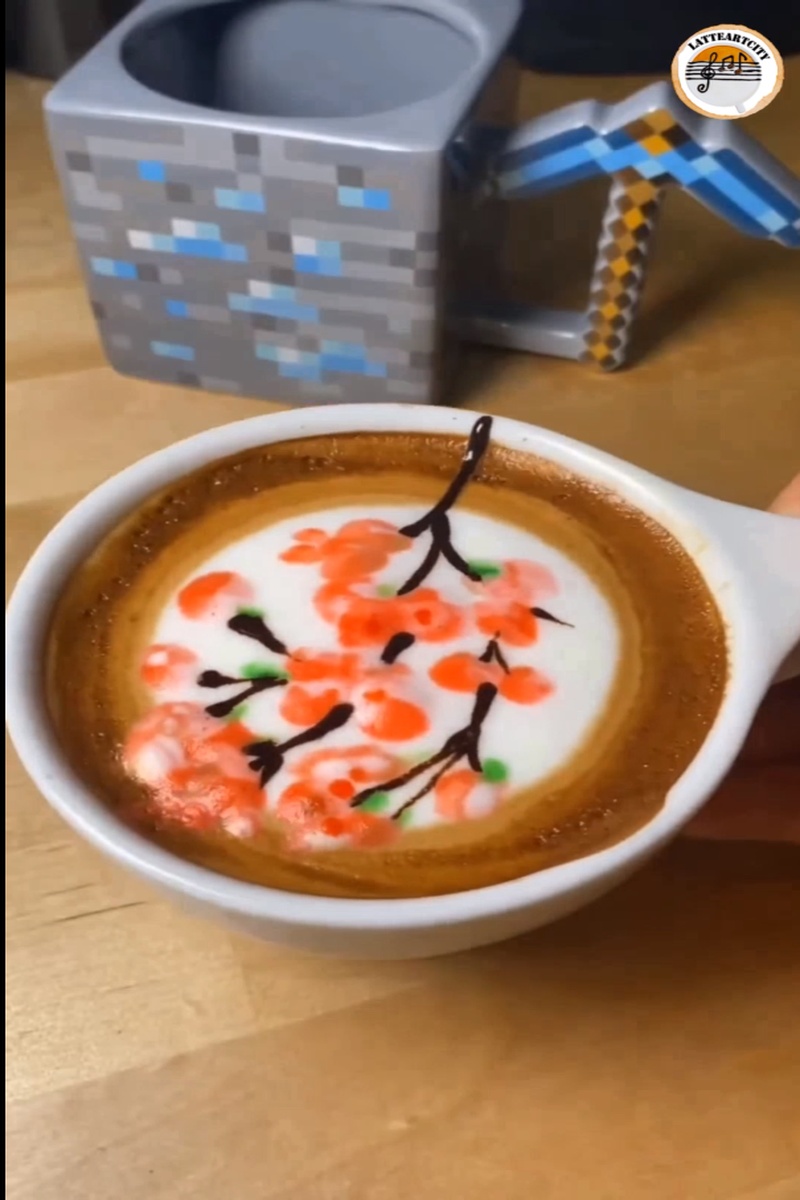 Art latté des fleurs de cerisier