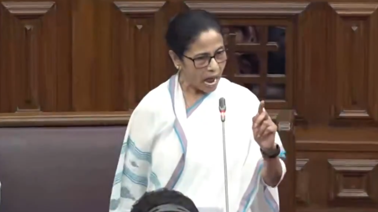 'Maha Kumbh turning into Mrityu Kumbh': Mamata Banerjee attacks Yogi ...