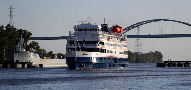 Victory II cruise ship returns to Green Bay this week, the first of two ...