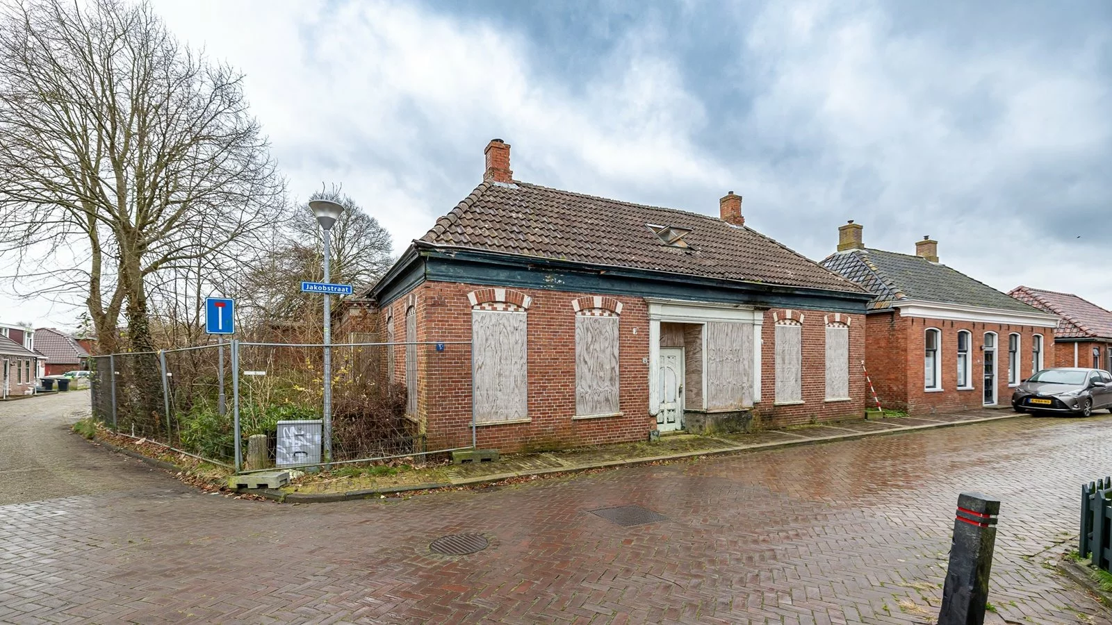 Dit enorme bouwval is het goedkoopste huis van Nederland