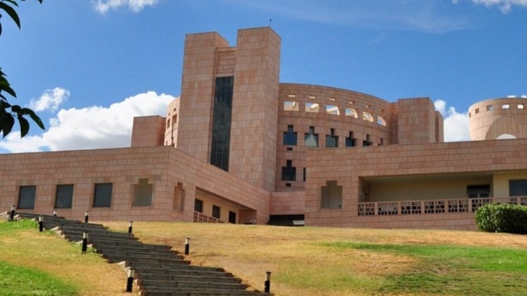 ISB ranks No.27 Globally in FT MBA Rankings 2025, retains No. 1 spot in ...