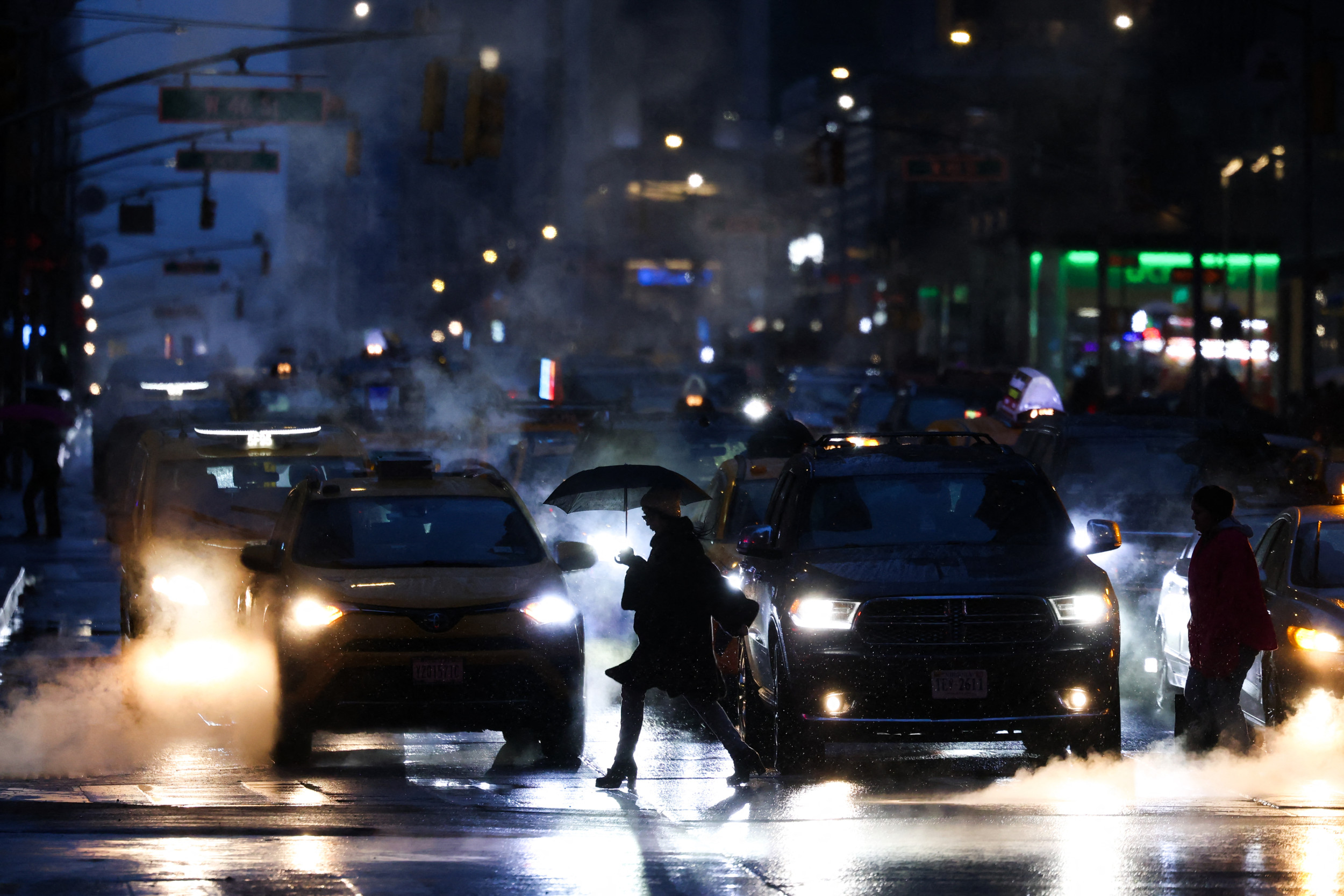 Winter Weather Warnings for 30 States With 18 Inches of Snow To Hit