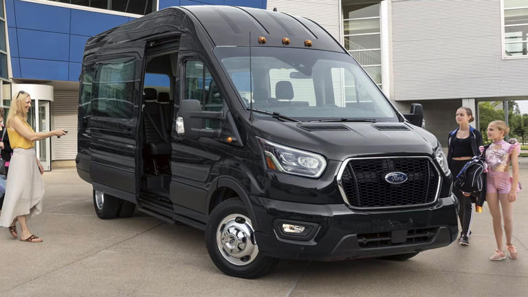 Best passenger vans | 2026 ratings | CarBuzz