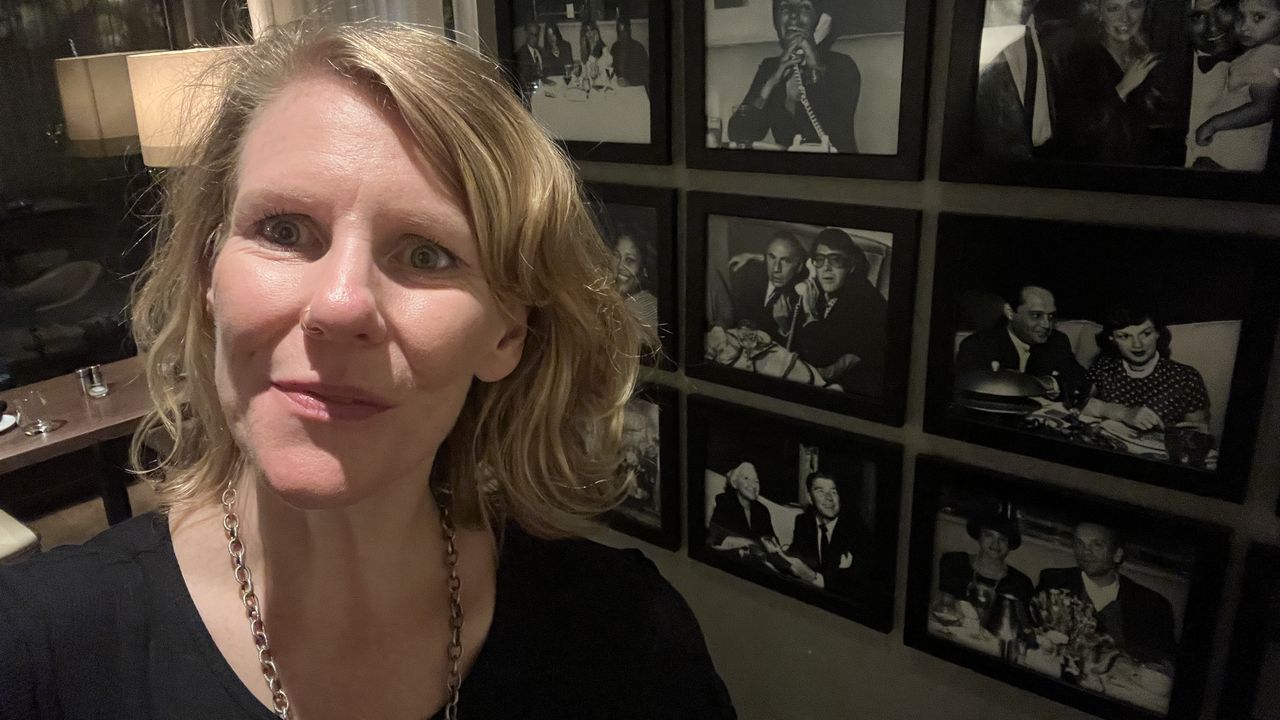 Photo quiz: Guess where this Axios Chicago reporter is