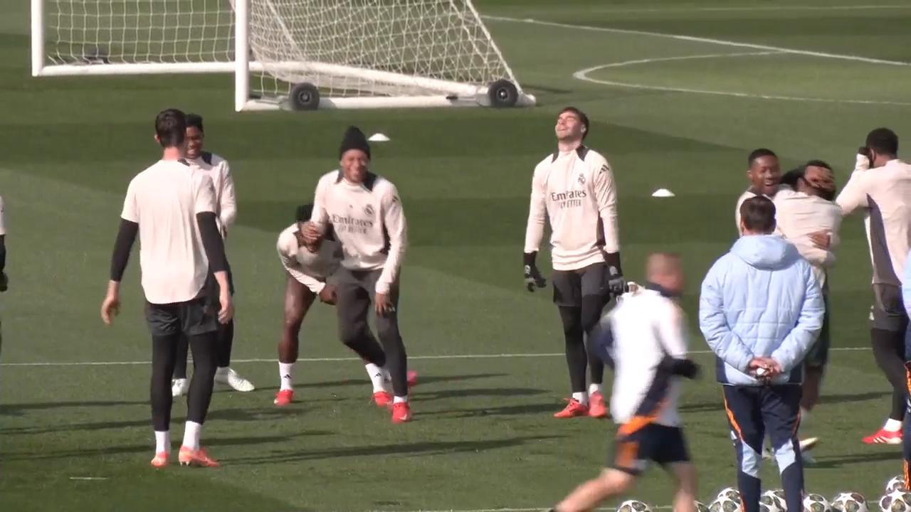 Mbappe and Real Madrid train ahead of Man City showdown