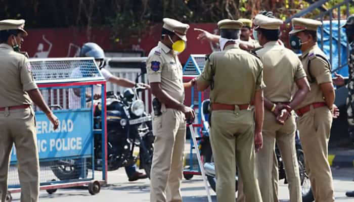 3 Cops In Telangana Caught Taking Bribe Red-Handed To Soften Rape Case ... 3 Cops In Telangana Caught Taking Bribe Red-Handed To Soften Rape Case ...
