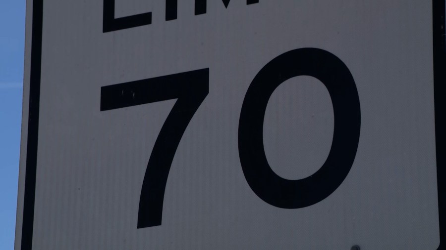 NC lawmakers consider raising max speed limit on interstates