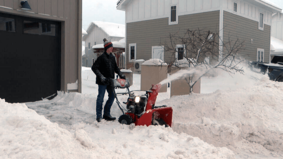 Snow big deal: Northern Michiganders dig deep as snow piles up