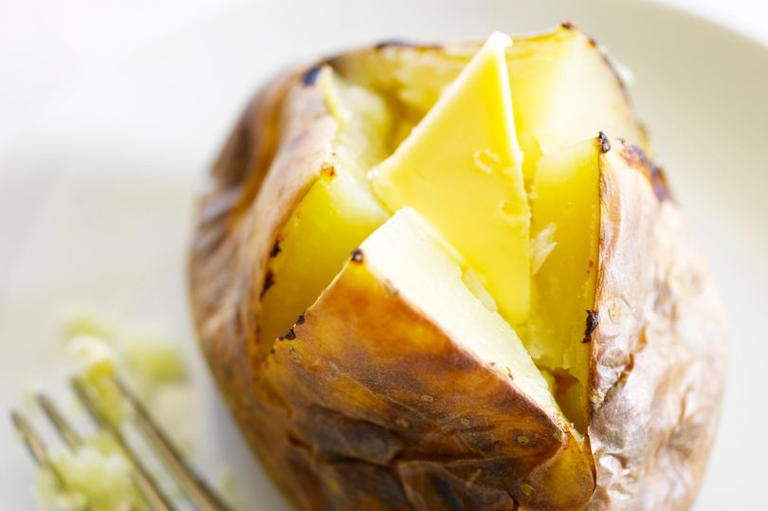 'Easy' 30-minute trick to cook perfect jacket potatoes with no oven needed
