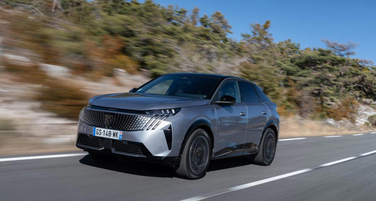325 ch et une transmission intégrale pour les Peugeot E-3008 et E-5008