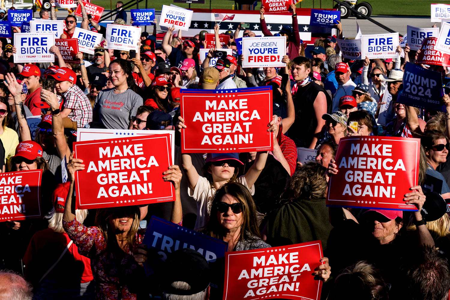 Maddow Blog | Poll: Majority of GOP voters would reject checks ...