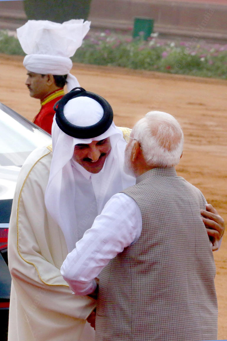 Amir of Qatar gets a warm welcome from PM, President & ministers. Glimpses from his 2nd visit to ...