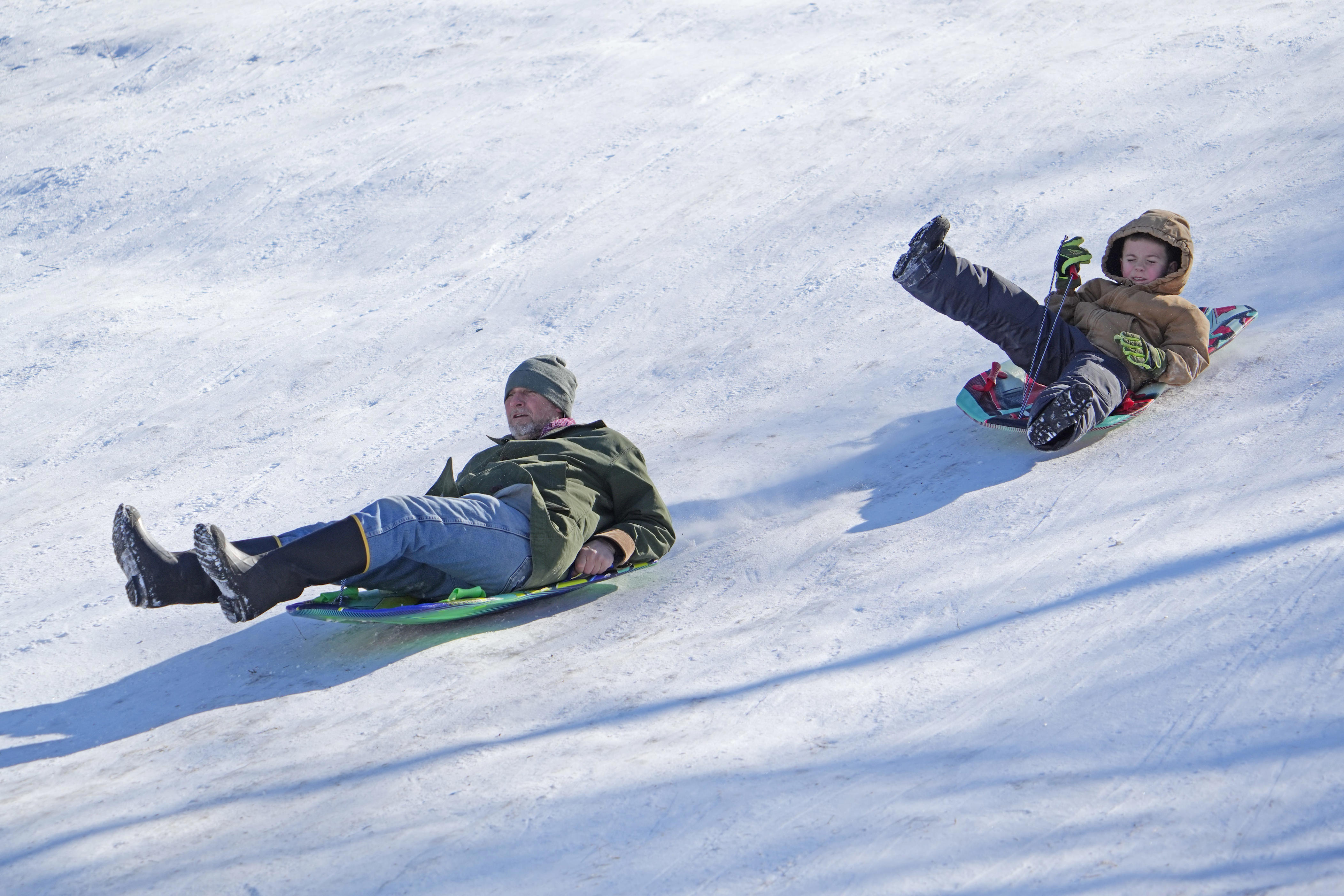 Cold weather sticking around Columbus this week, snow showers possible ...