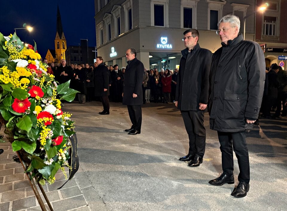 Trauermarsch in Villach: Ganzes Land gedenkt Terror-Opfern