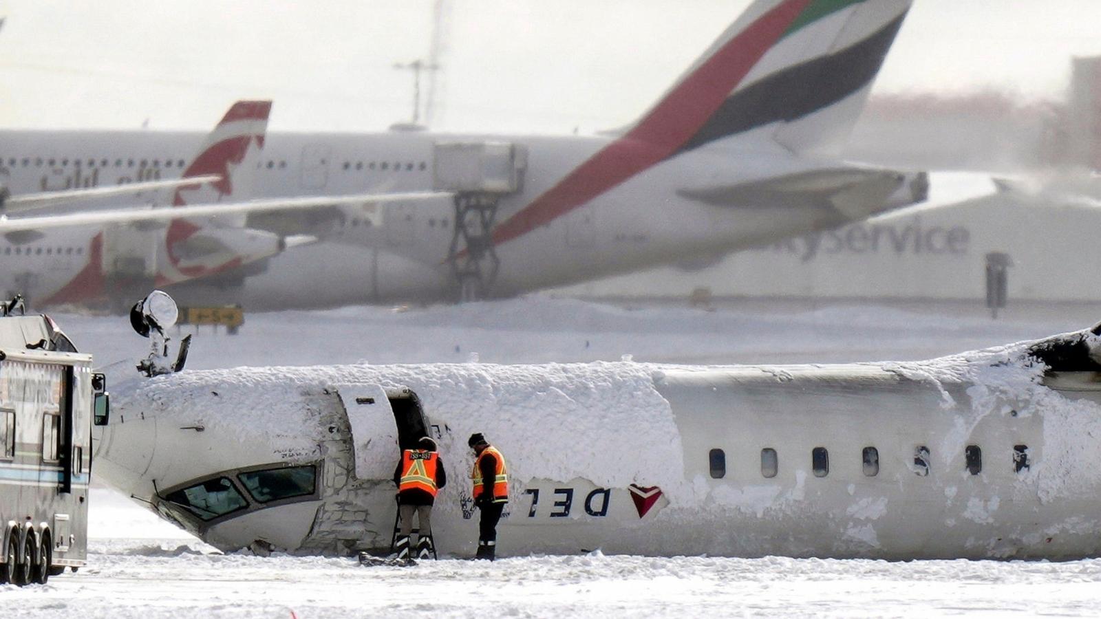 Dramatic video shows moment Delta plane flipped after landing in Toronto