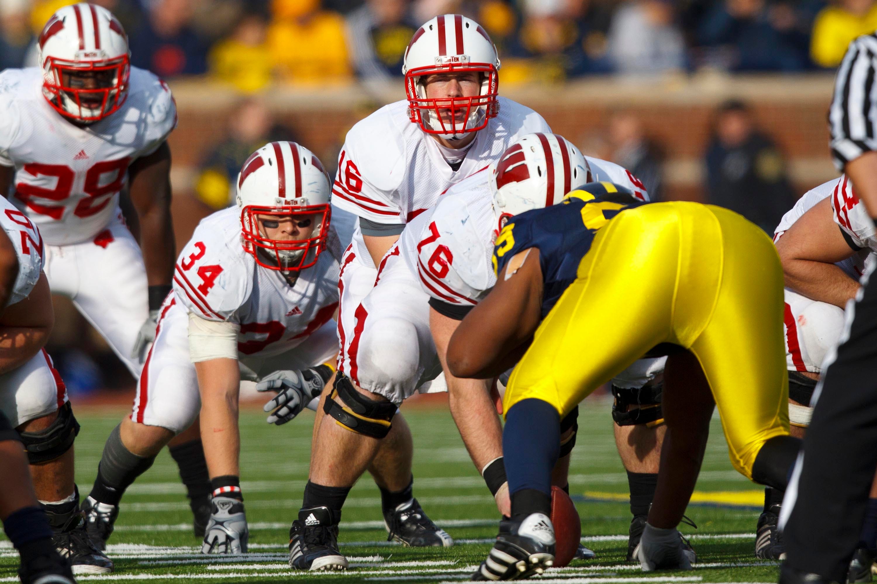Former Wisconsin quarterback joins New Orleans Saints coaching staff
