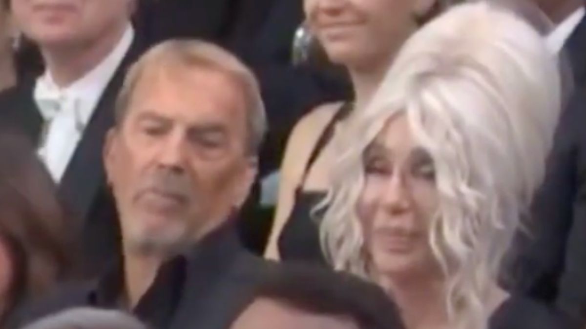 Kevin Costner Spotted Sitting With Cher At ‘SNL50’ Days After Gushing ...