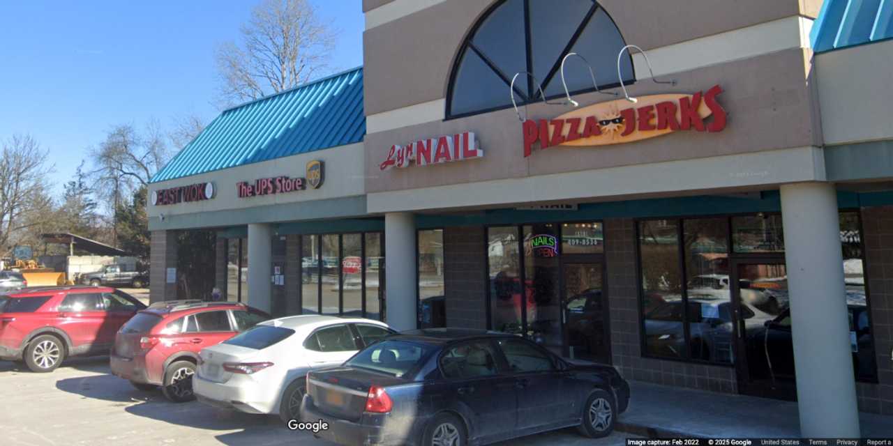 Customer Assaults Worker At Pizza Jerks In Glens Falls: Cops