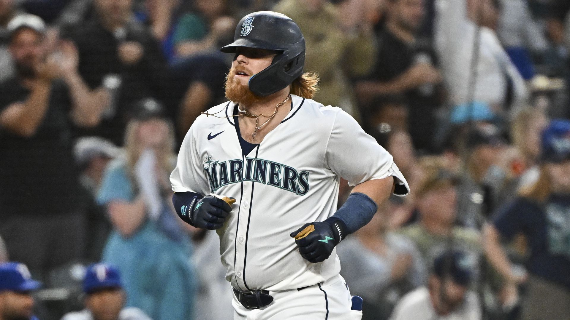 The Cubs are signing Justin Turner