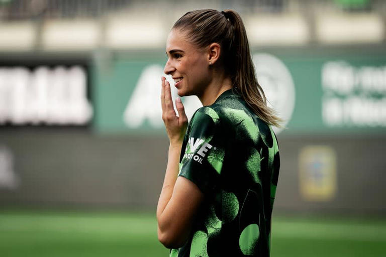 Jule Brand: Freund, Gehalt und Geschwister – das musst du über die ...