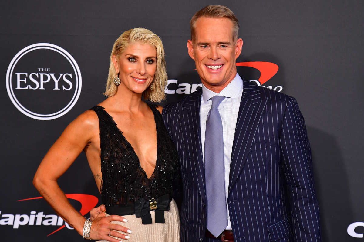 Joe Buck's Wife Michelle Is a Former NFL Cheerleader