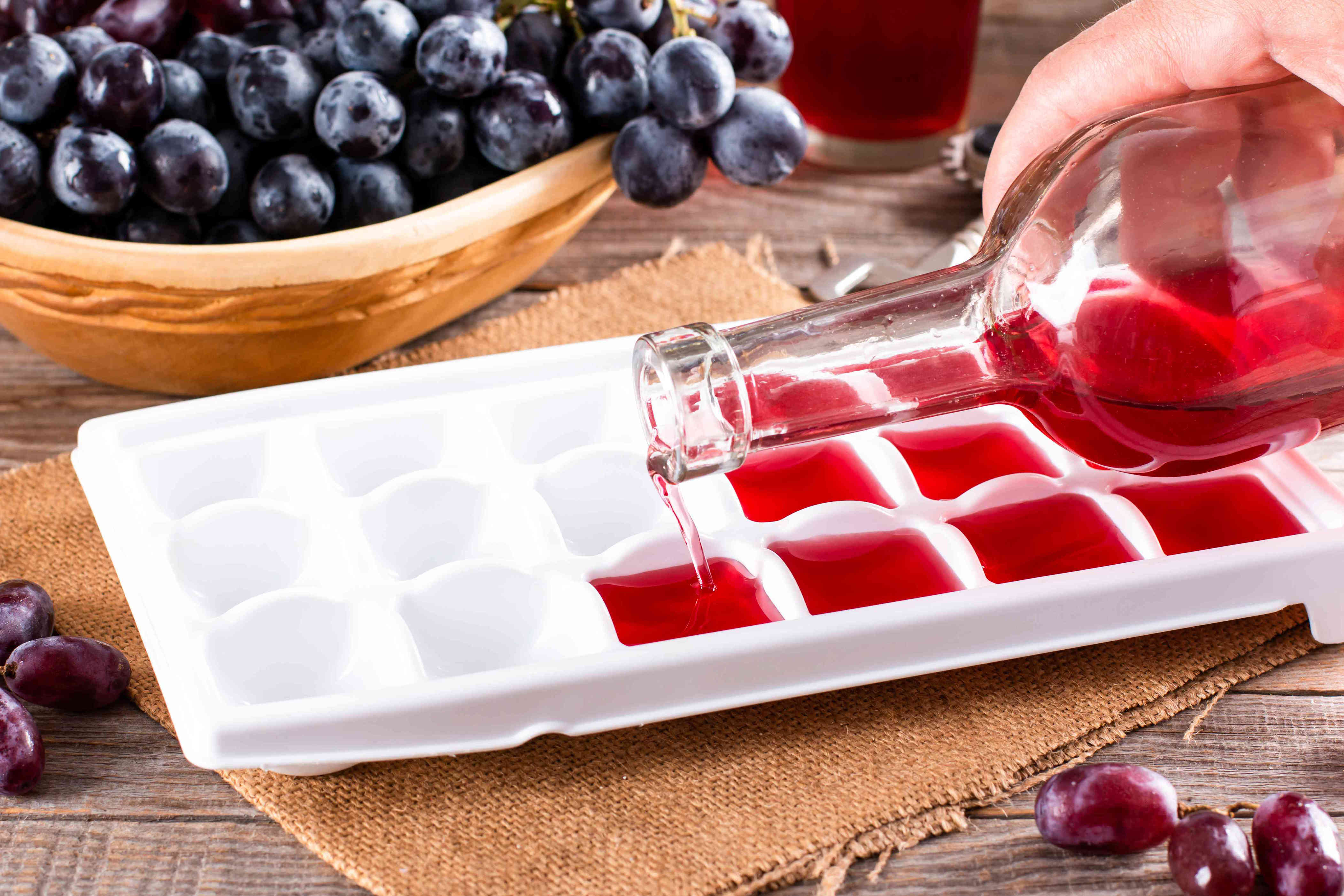 15 Unexpected Ways to Use an Ice Cube Tray in the Kitchen