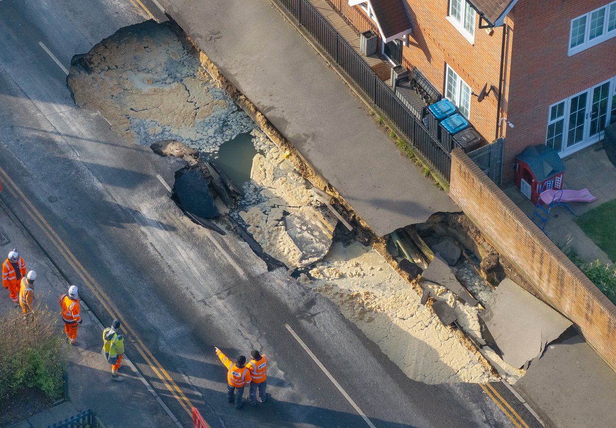 Godstone: Huge sinkhole forces Surrey village high street to close