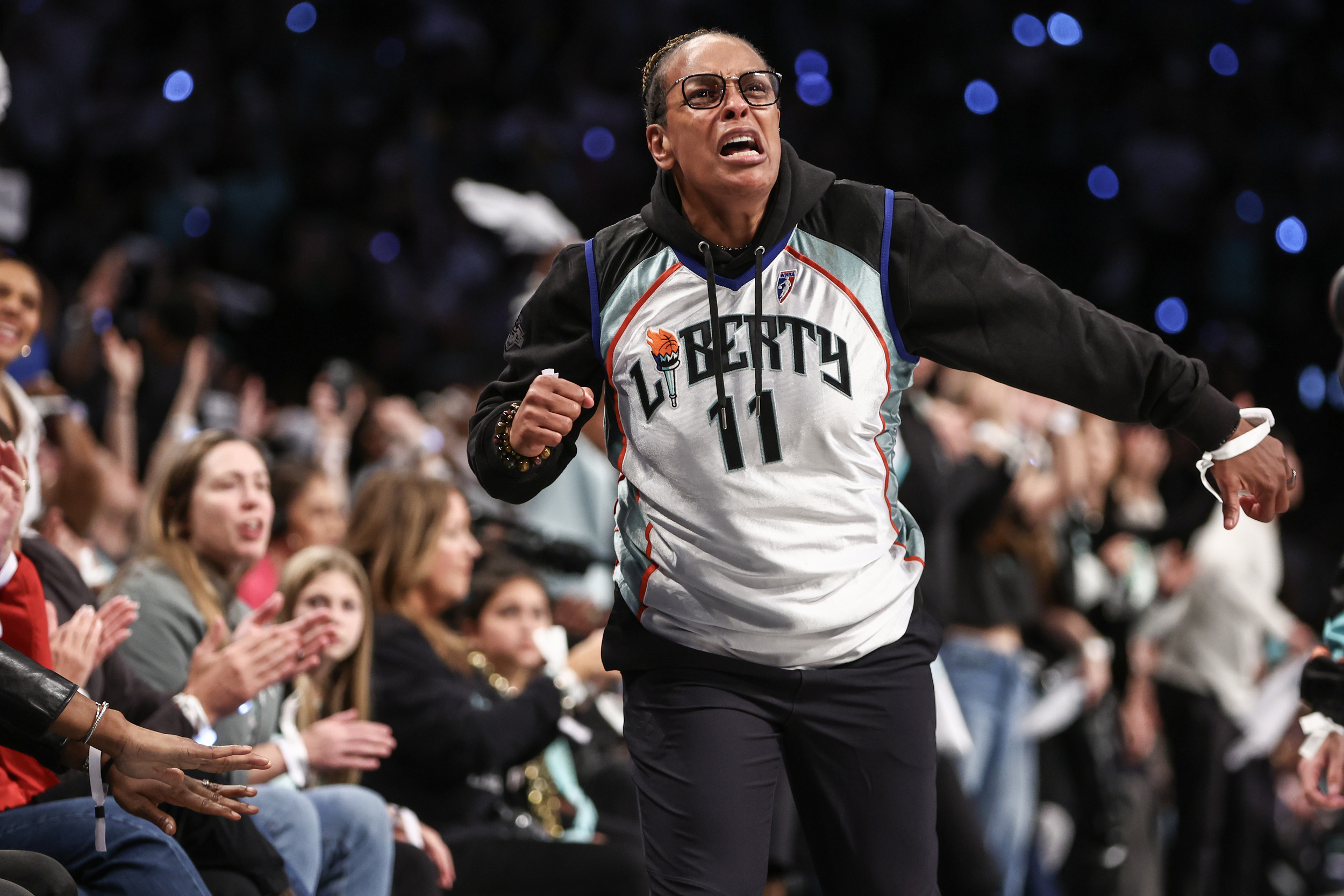 WNBA legend Teresa Weatherspoon continues to be a part of women's ...