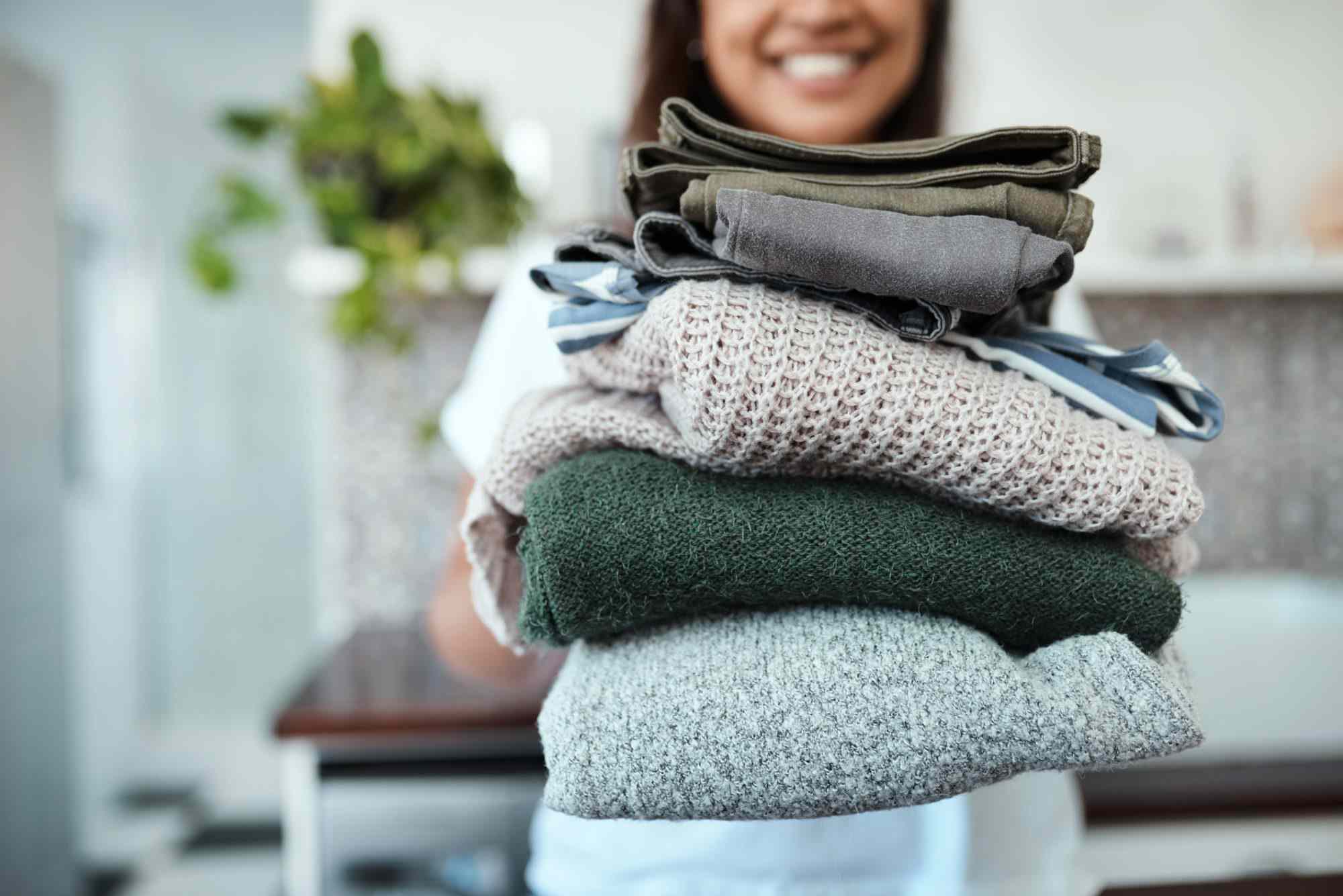 How to get mildew and musty smells out of clothes