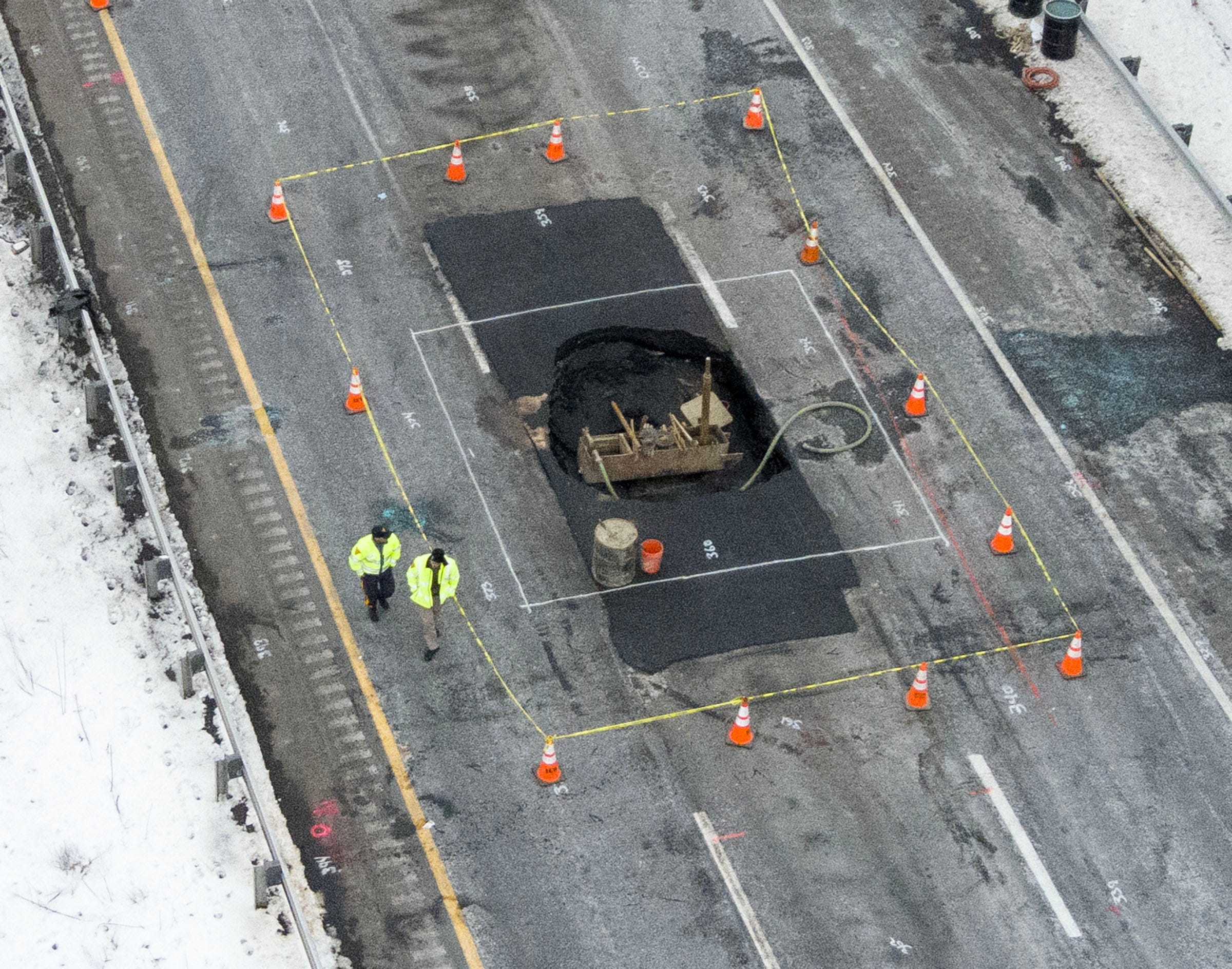 INTERSTATE SINKHOLE: Stretch of I-80 in NJ to remain closed 'another 3 ...
