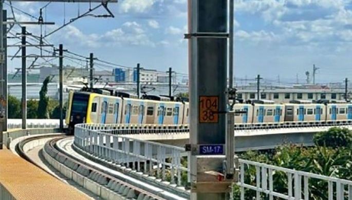DOTr approves LRT-1 fare increase
