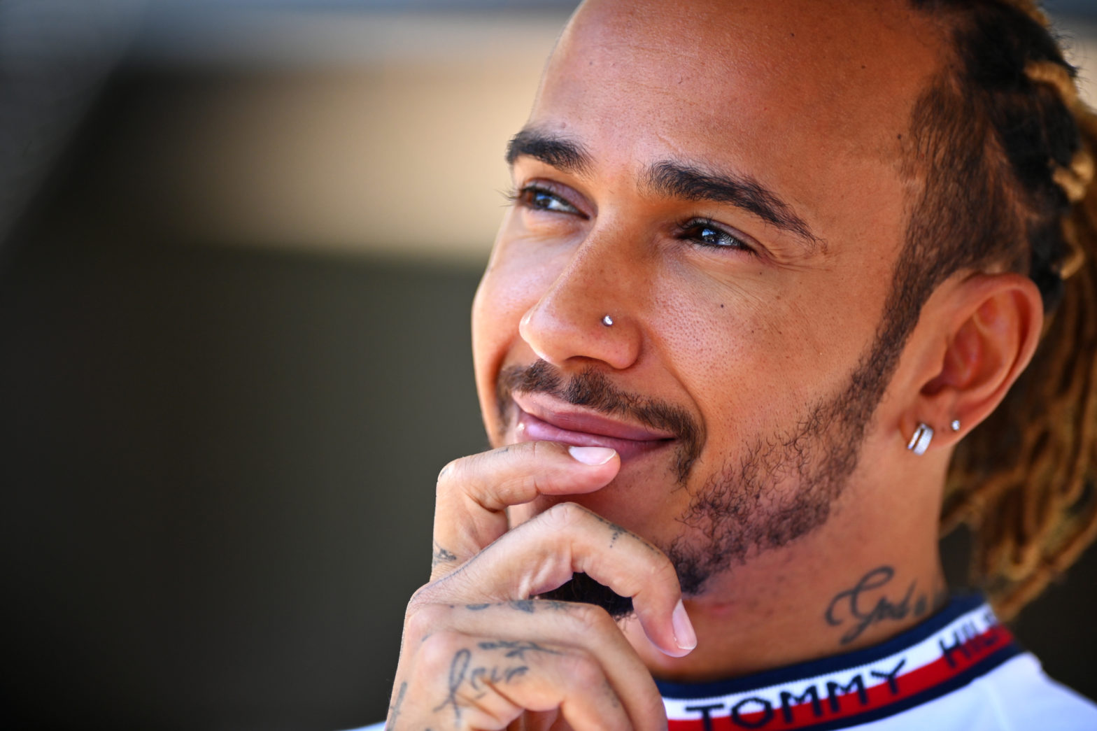 Race Car Driver Lewis Hamilton Established A Foundation To Help Young ...