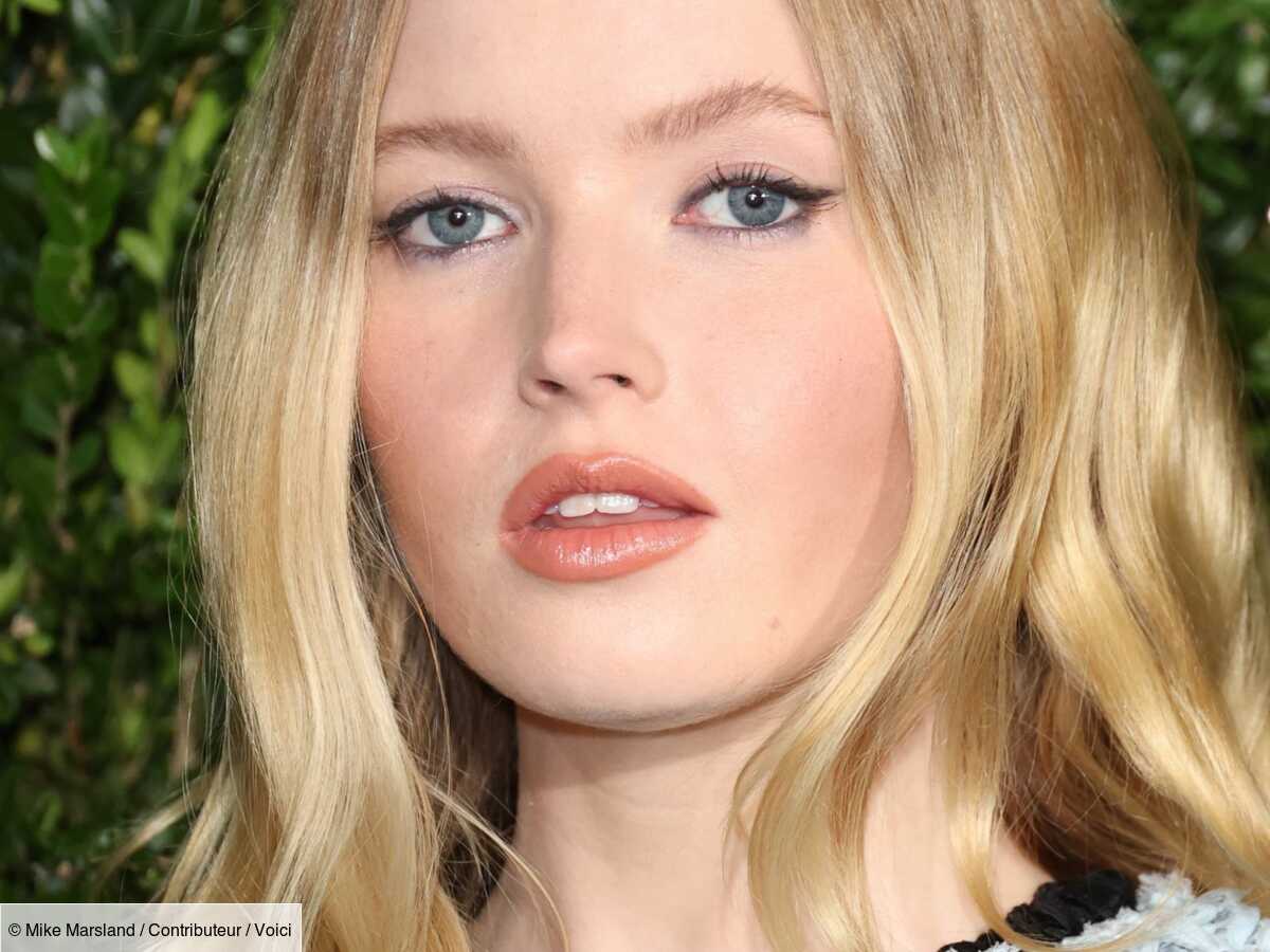 Ce soin visage aux puissants actifs anti-âge agit sur les rides et l ...