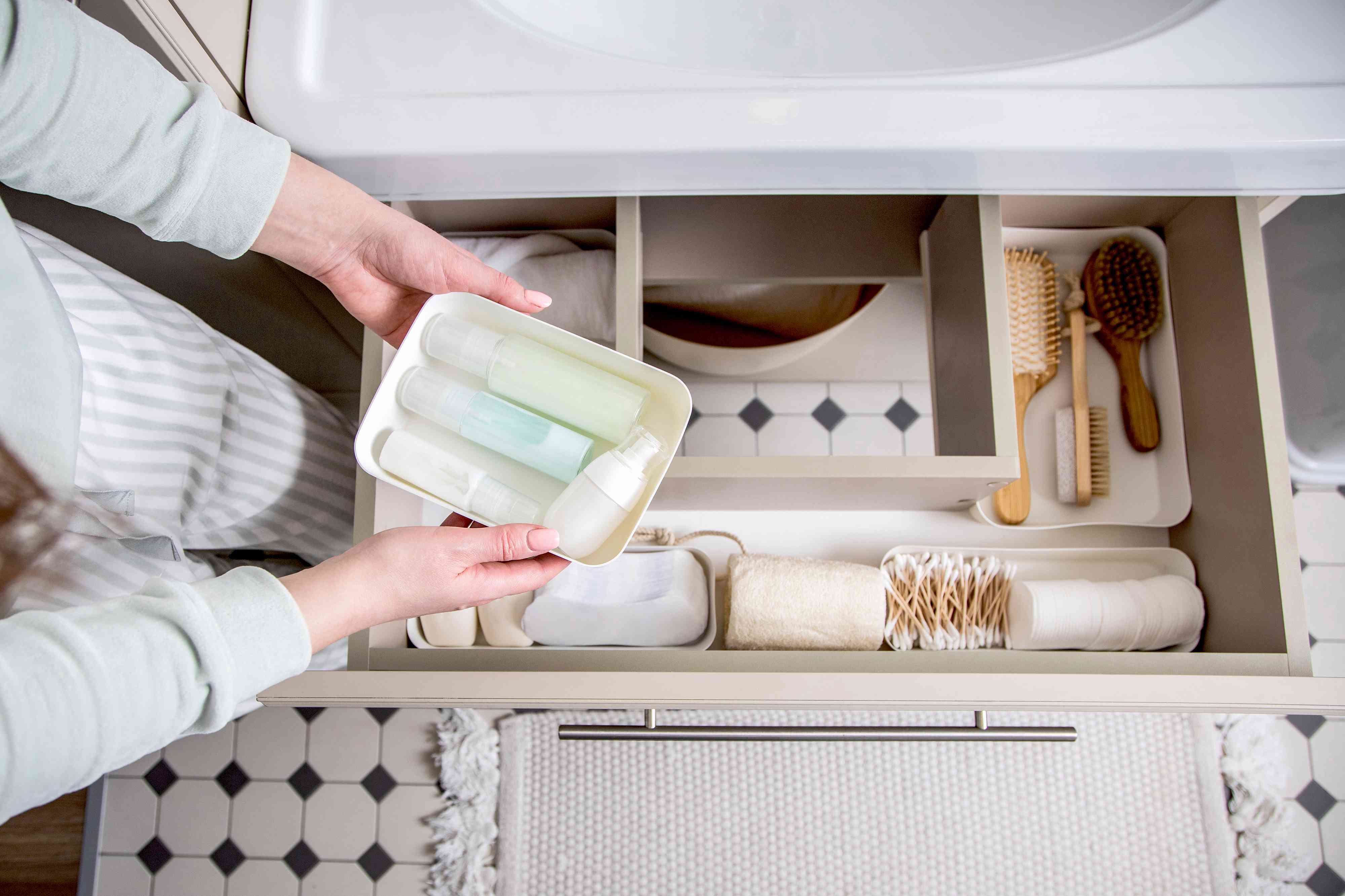 7 Daily Habits That Prevent Clutter—Before It Starts