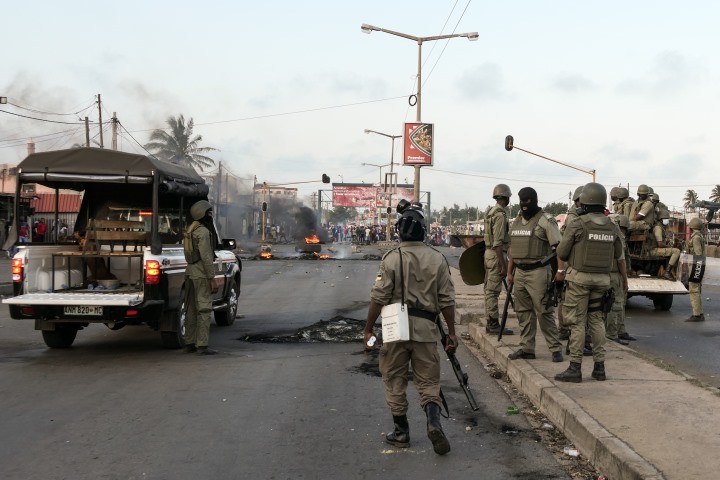 Quatro supostos membros de grupo paramilitar mortos pela polícia ...